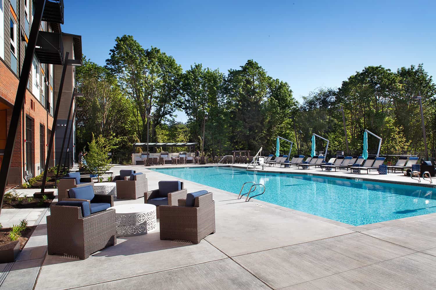 Newcastle Pool 9333 Full