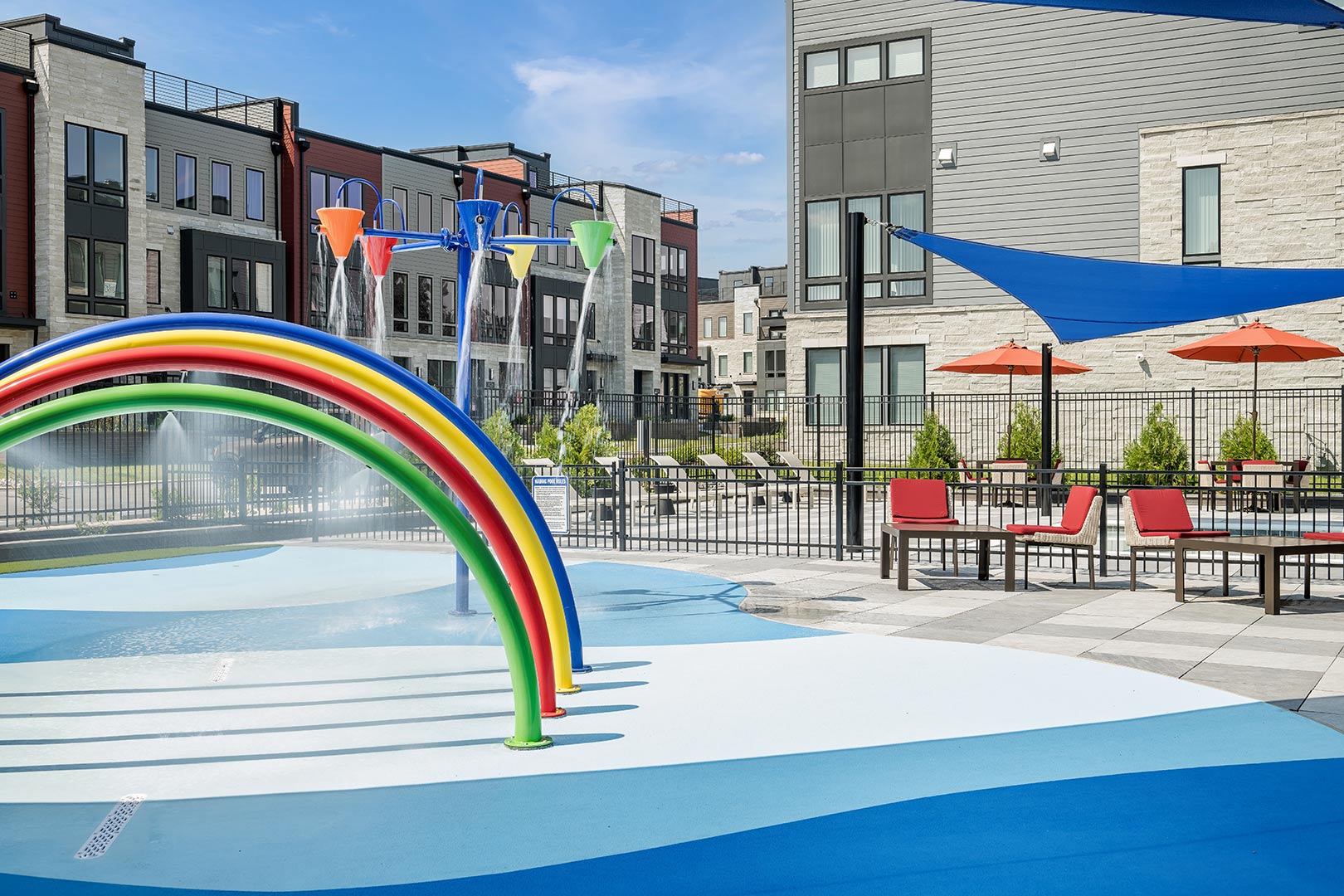 Amalyn Pool Splash Pad