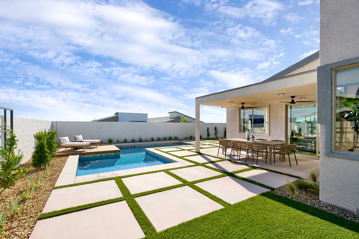 Arrow Peak | Plan 3 Model Backyard