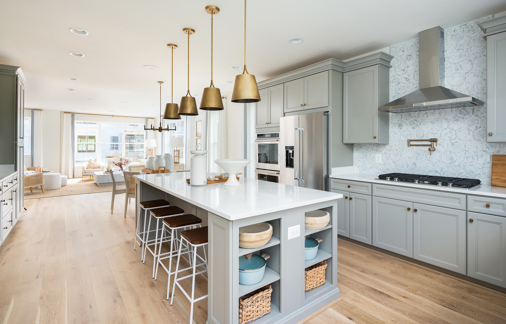 Bren-Pointe-Quaker-Kitchen