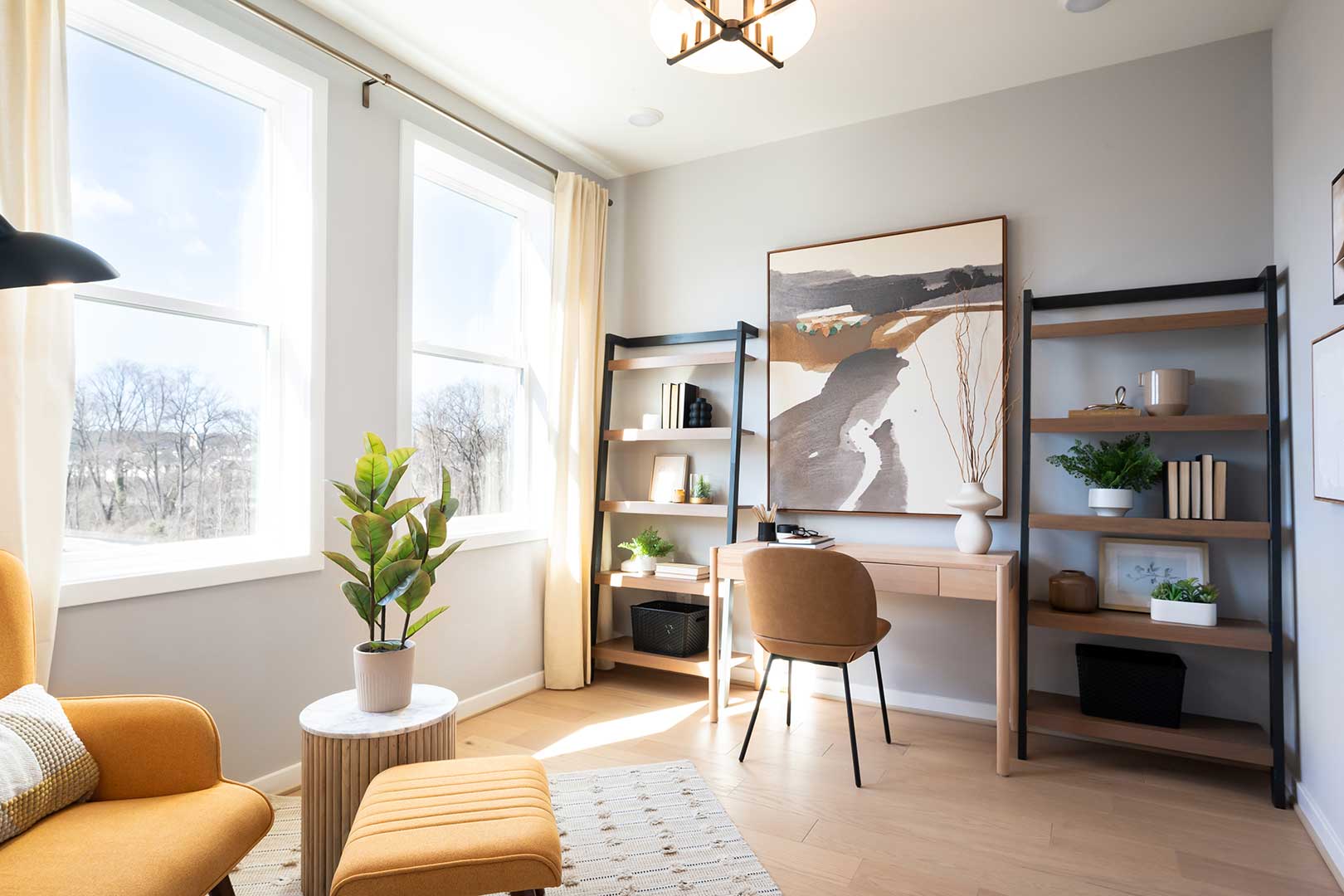 Cameron-at-Eisenhower-Pointe-Clermont-Fourth-Floor-Bed