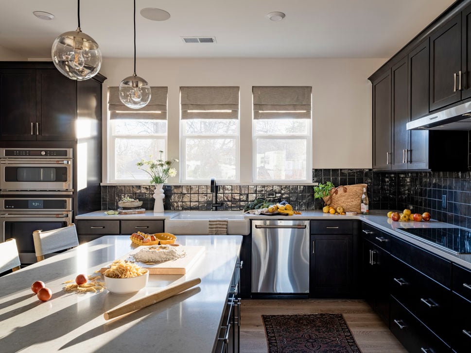 The Indie | Classic Mid-Century | Primary Shower