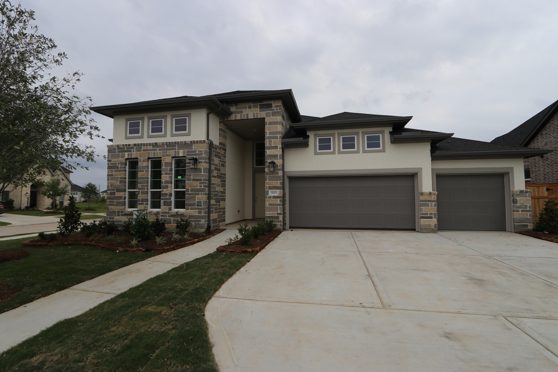 Ready to Move-In Warm Days Warmer Welcome | 4.875% Interest Rate Financing*