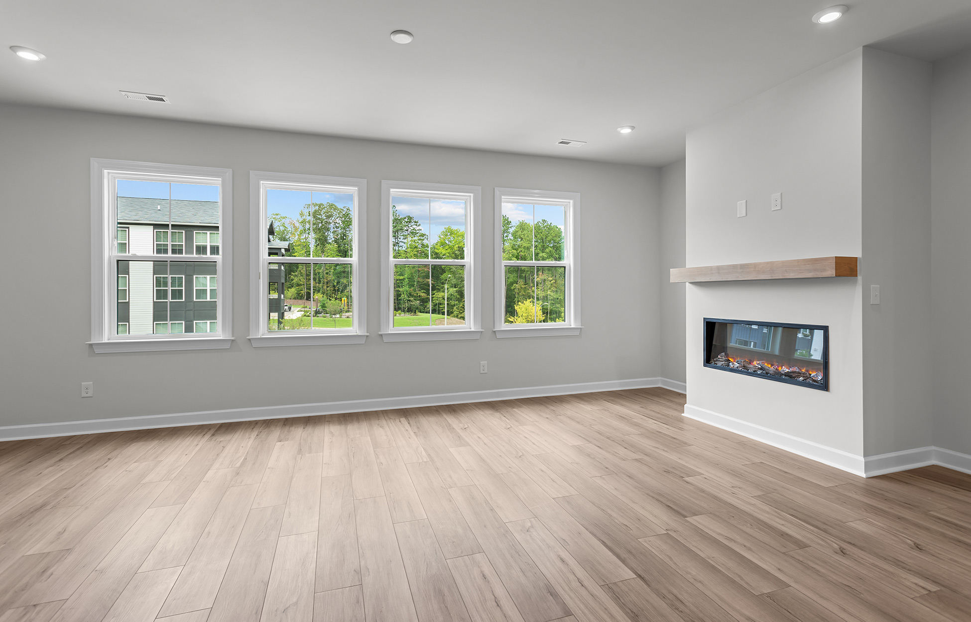 Ready to Move-In Up to $15,000 in Closing Cost Credit*