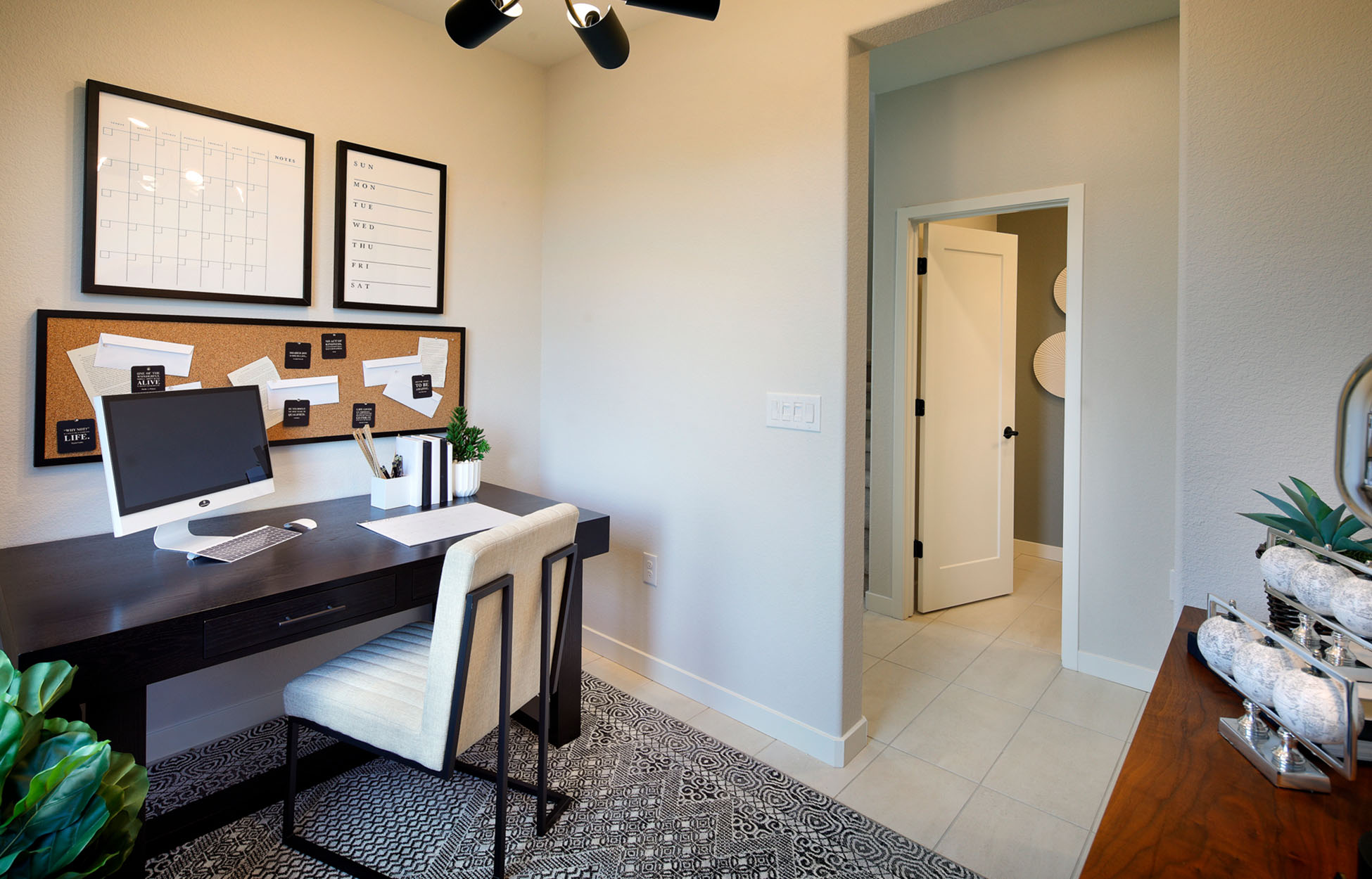 TPH-Vibrance1-Office