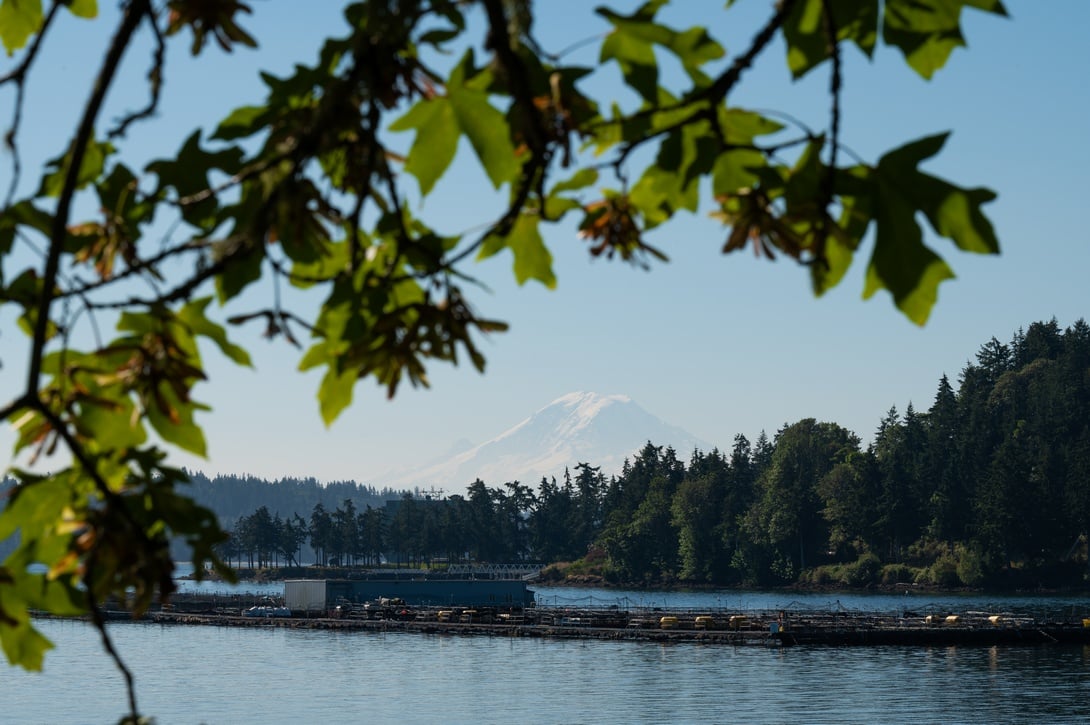 Plus, there’s plenty of shopping, dining, and recreation opportunities ...