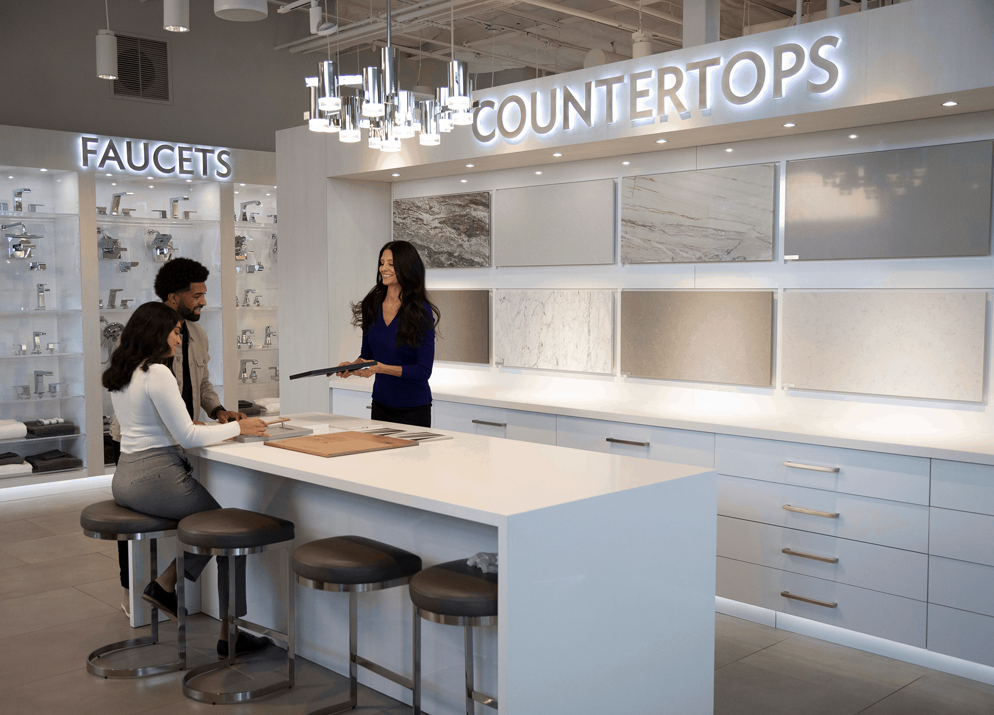 Customer Experience Header 2000×1440